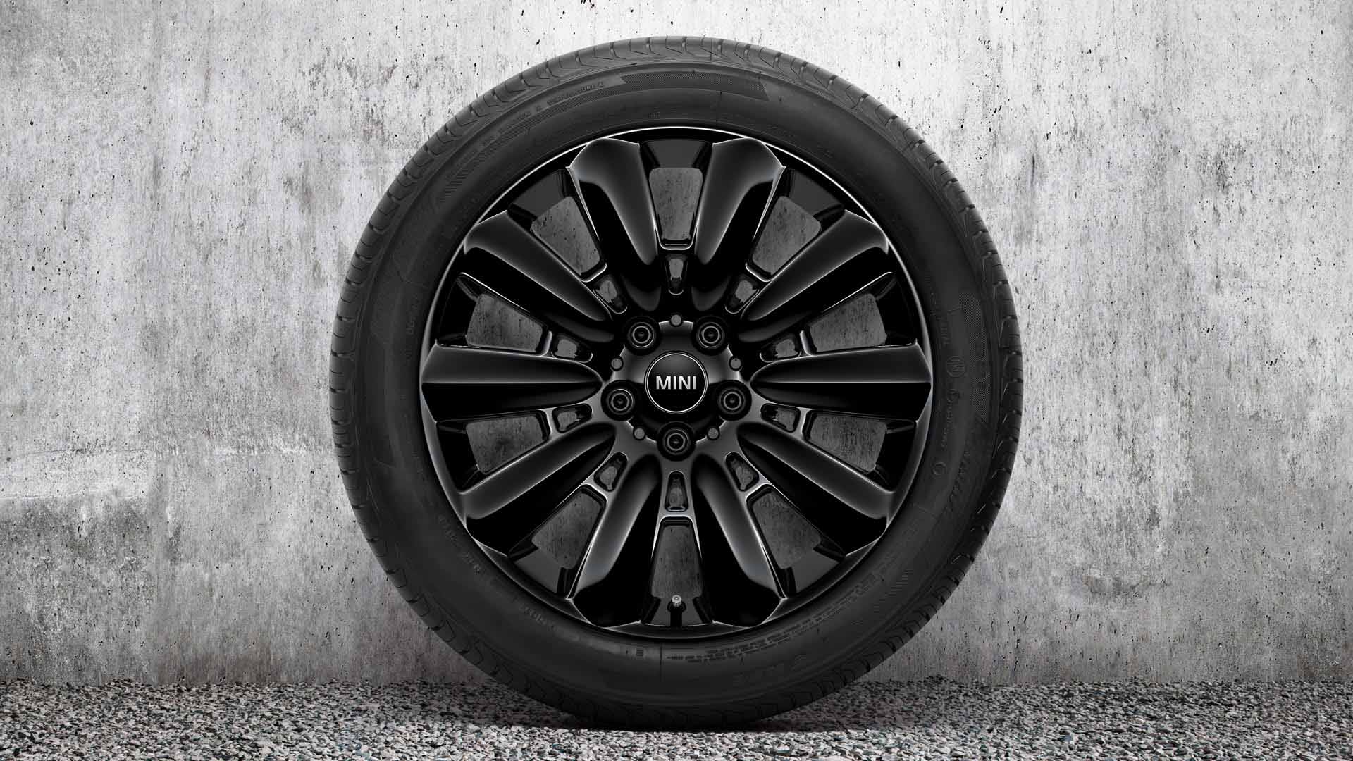 MINI light alloy wheel Pin Spoke 533 in Jet Black